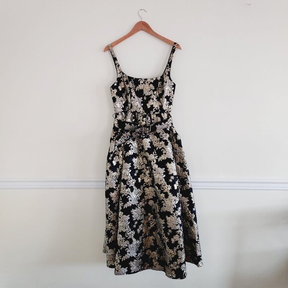 ANTONIO MELANI | Dresses | Antonio Melani Morgan Gold Sleeveless Square ...